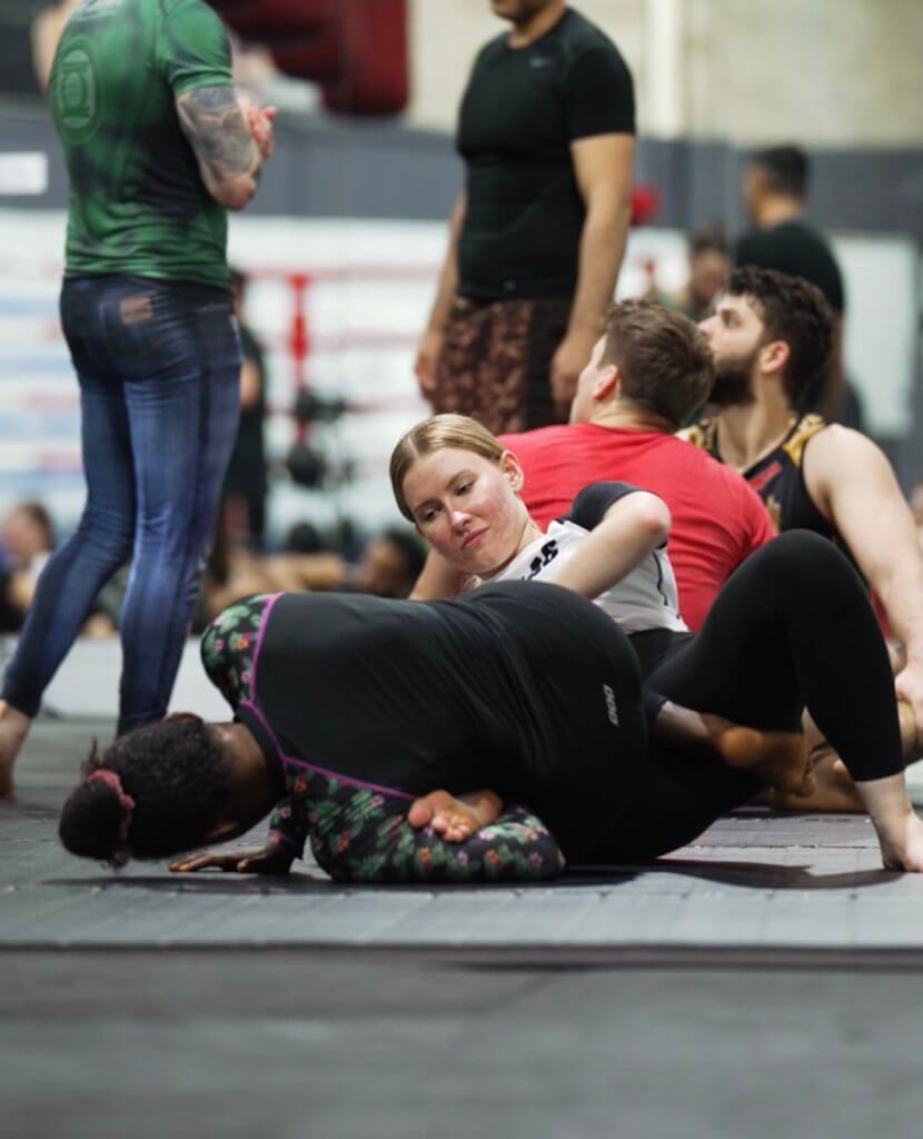 Love training Brazilian Jiu Jitsu - 3 Tips to improve your BJJ Rolls ...